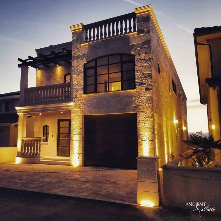 The Art of Elegance: Ancient Surfaces' Wall Cladding for Your Villa