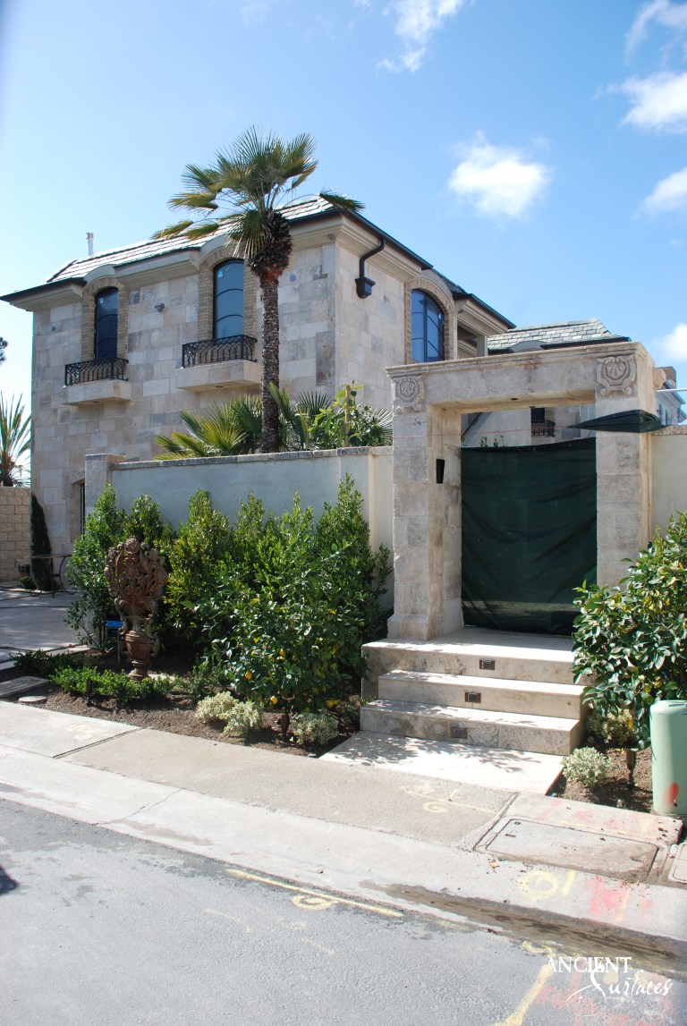 Revamping Villa Grandeur with Antique Limestone Light Kronos Wall Cladding